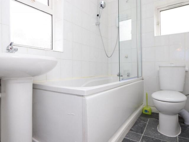 Comfortable double bedroom close to Dollis Hill tube station Has a Room