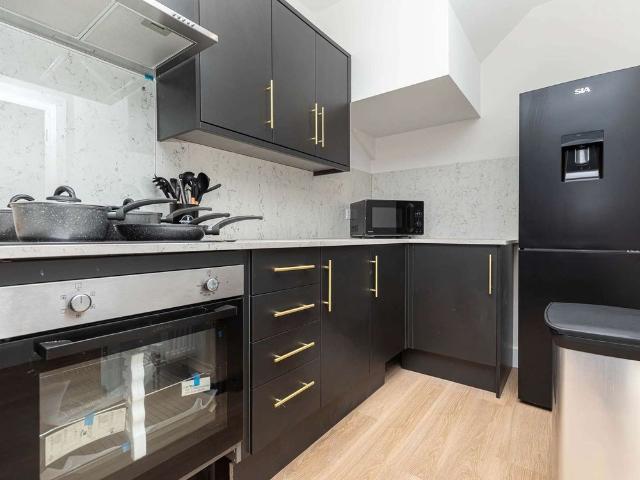 Comfortable Double Ensuite Room | Bills inc |  Room 4