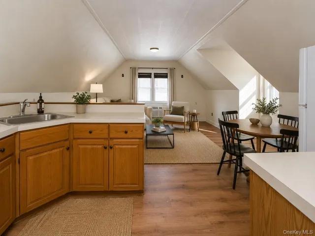 Comfortable Furnished Space – All Bills Included