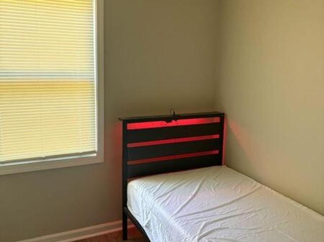 Comfortable home in Brown Bridge Road | Monthly Cleaning | Secure coded rooms | 2.4 mi to CVS | 2.7 mi to Publix