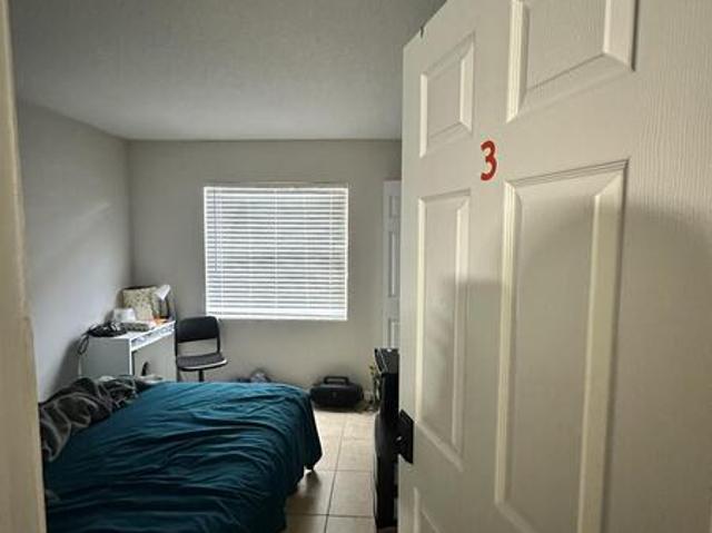 Comfortable & homey Orlando House with Dining area
