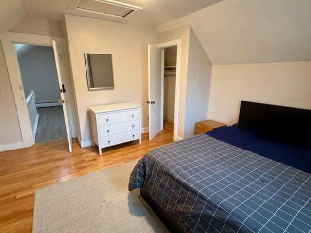 Comfortable, Modern Living In Boston