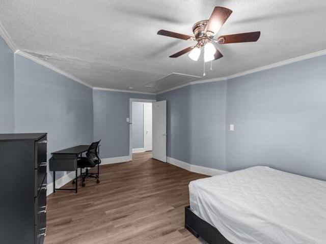 Comfortable & newly renovated Greenville House with Patio and Dinning area