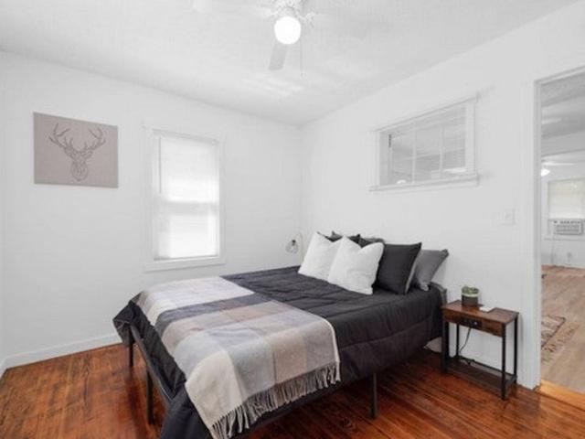 Comfortable Private Room in Apartment!