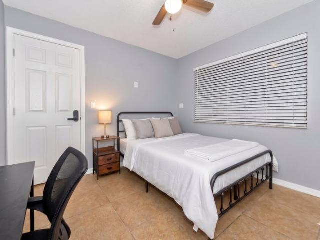 Comfortable Private Room in Ocala for Rent!