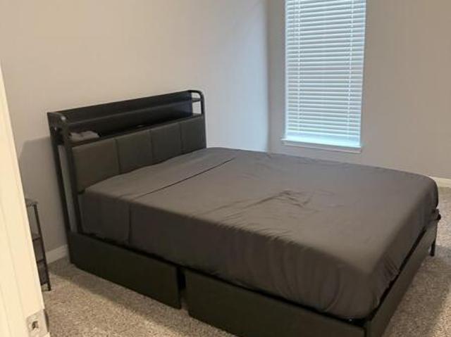 Comfortable Private Room in Quiet Home