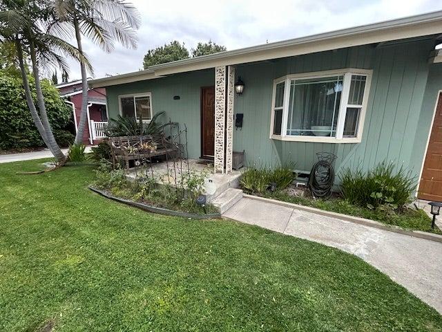 Comfortable room in a great part of Long Beach