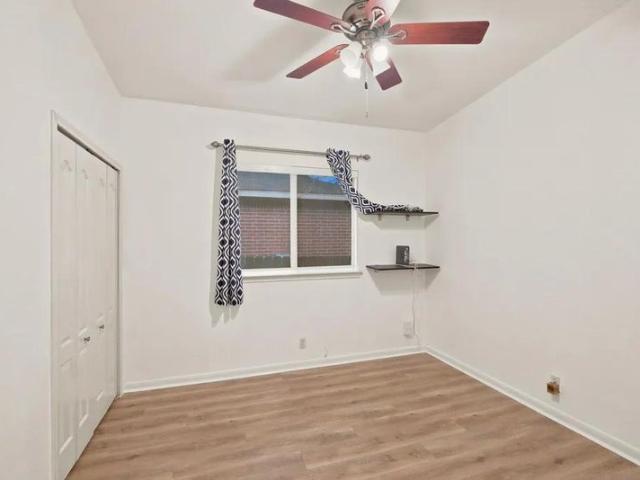 Comfortable Room in Quiet Home