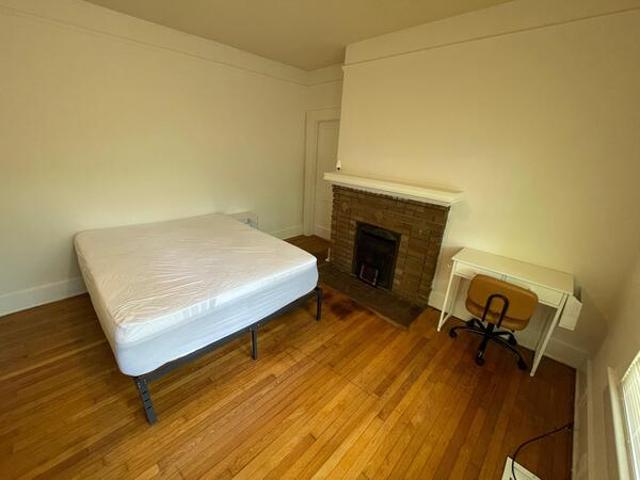 Comfortable Rooms in Quiet Birmingham Home – Central Pratt