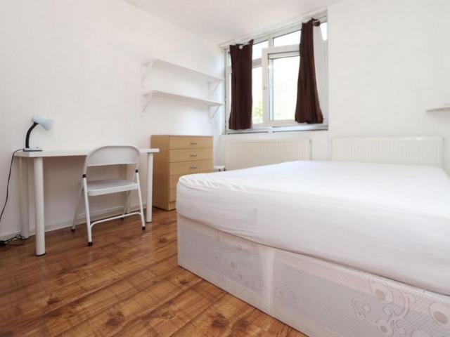Comfy double bedroom near Queen Mary University of London Has a Room