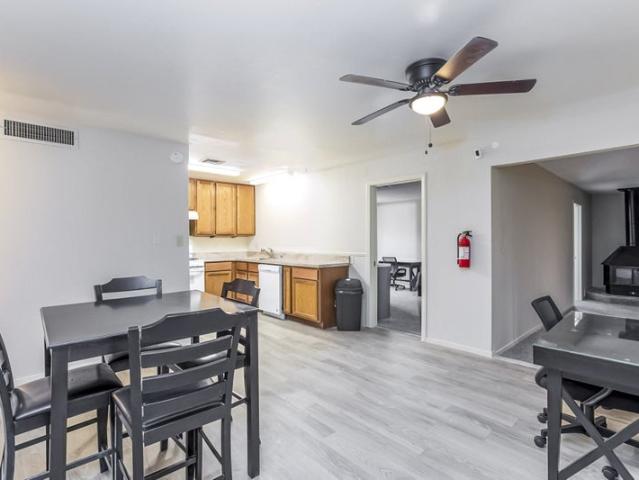 Comfy & highquality Las Vegas House with televisio