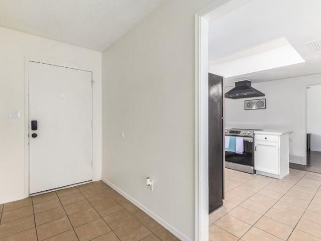 Comfy & highquality Mesa House with Backyard and n