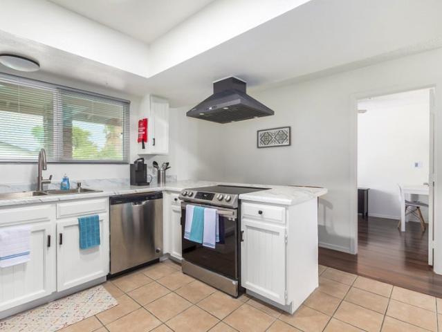Comfy & highquality Mesa House with Backyard and n