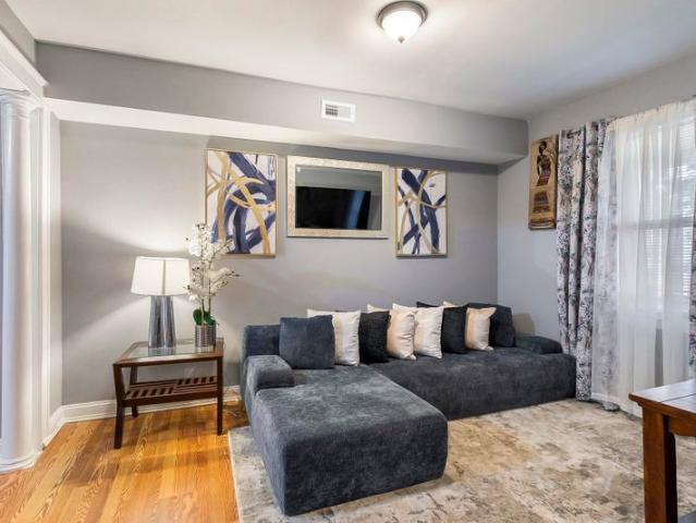 Comfy Home Feeling! Our Home to yoursAll Utilitie