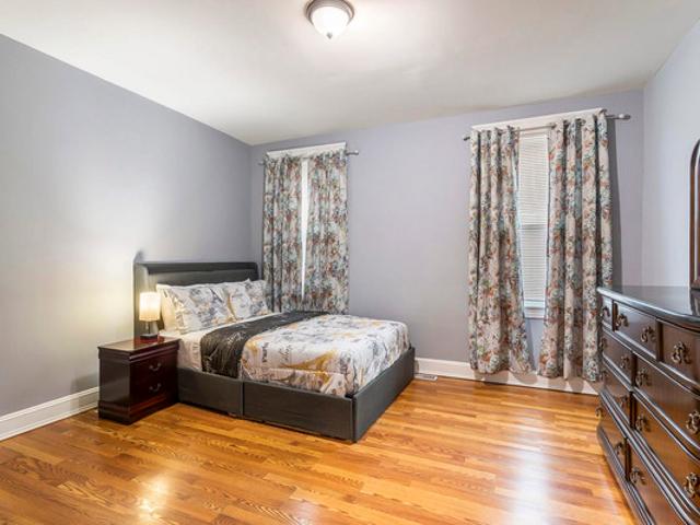 Comfy Home Feeling! Our Home to yoursAll Utilities Included Free Fast Wi Fi Smart Lock Rooms