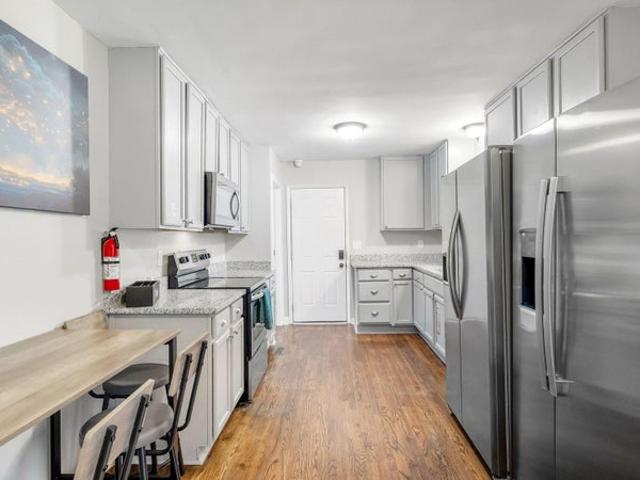 Comfy home in White Plains | Bi Weekly Cleanin