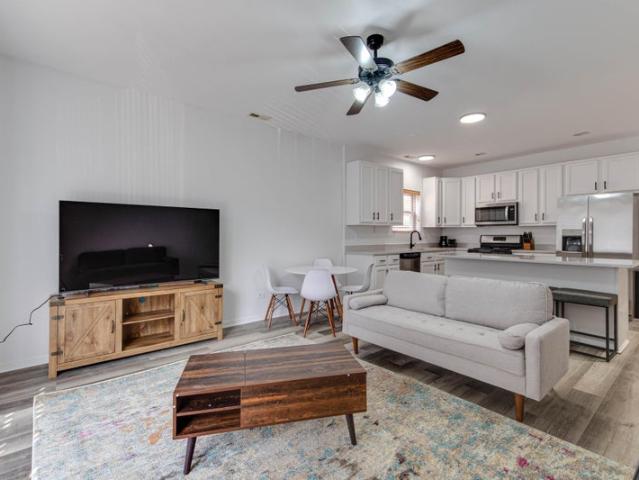 Comfy & newlyrenovated Apartment in Oak Park