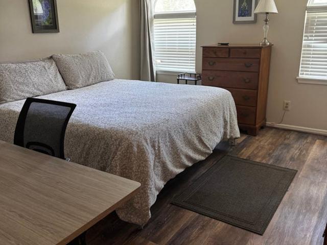 Comfy room near Klein HSfurnished