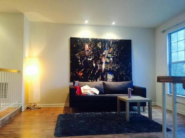 Comfy room for rent