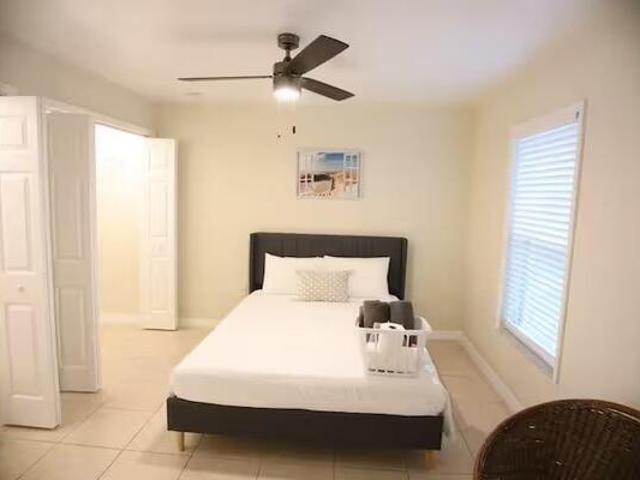 Comfy, spacious and solid home with large rooms, free parking, and convenient kitchen amenities