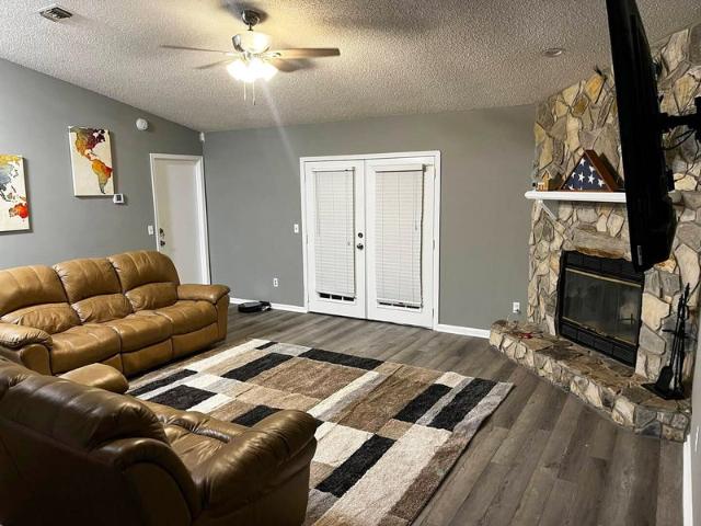 Comfy & spacious Jacksonville House with Backyard
