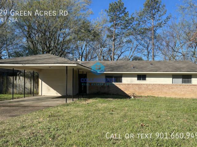 Spacious 4 Bedroom 2 Bath in desirable East Memphis