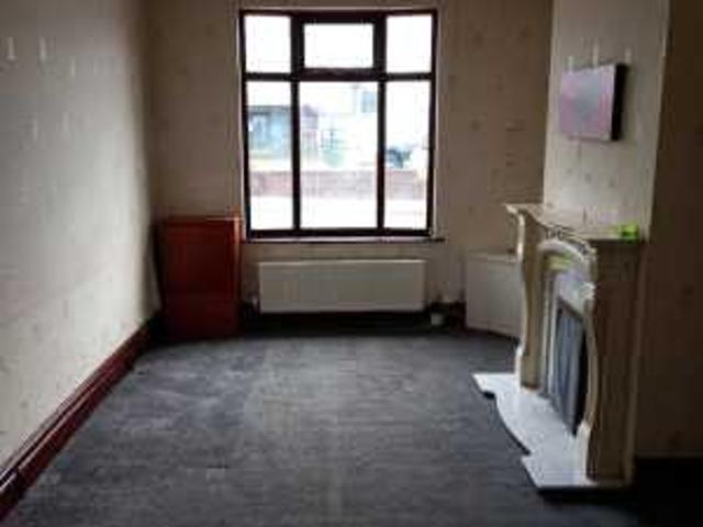 COMING SOON*LARGE 3 BEDROOM*MID TERRACE*LEEK NEW ROAD
