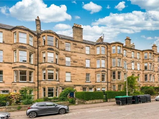 Comiston Gardens, Morningside, Edinburgh EH10, 2 bed flat to rent, £1,450 pcm | PrimeLocation