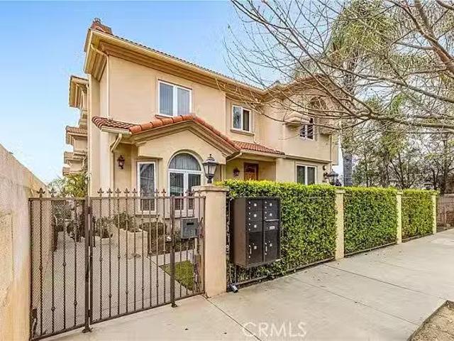 Commerce, TUJUNGA, CA 91042
