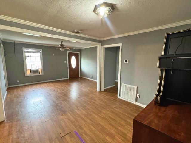 Commercial: MLS #477496
