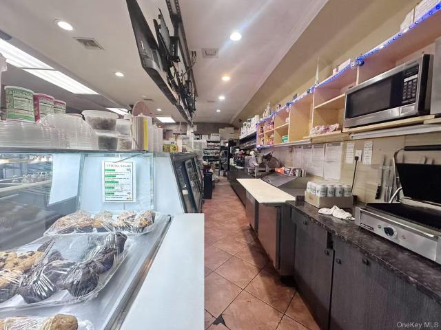 Commercial: MLS #969855