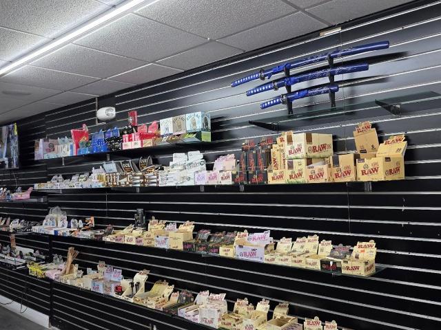 Commercial: MLS #994684