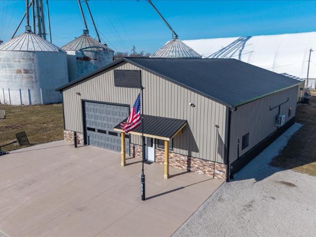 Commercial: MLS #12553