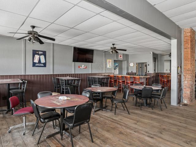 Commercial: MLS #12592