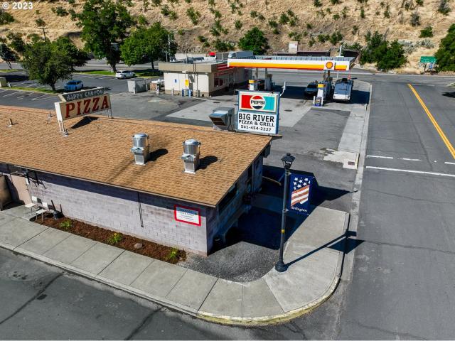 Commercial: MLS #23010