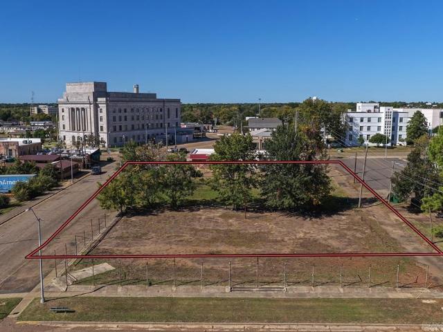 Commercial: MLS #26001