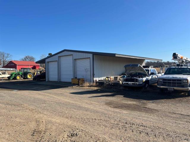 Commercial: MLS #26005