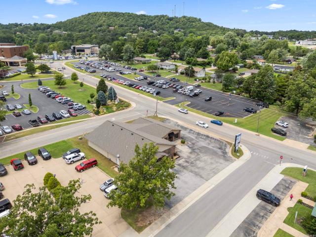 Commercial: MLS #26024