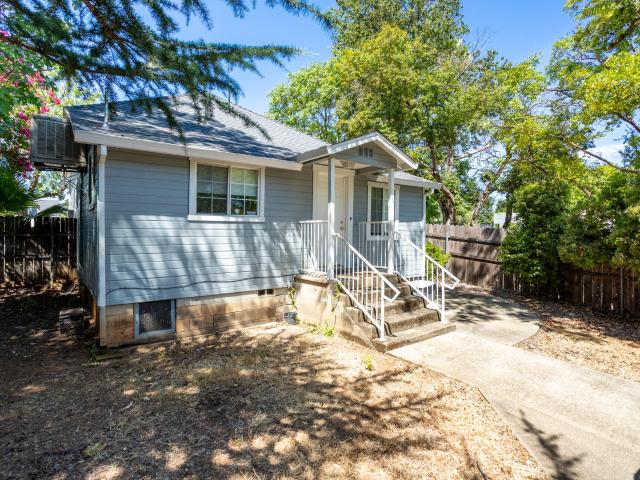 Commercial: MLS #263270
