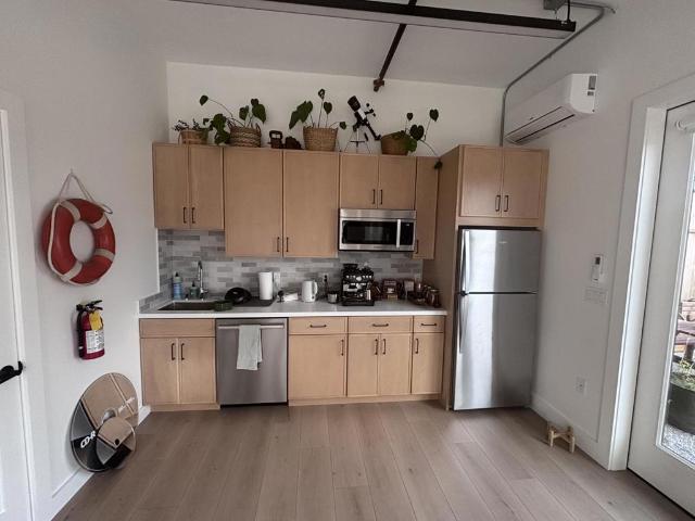 Commercial: MLS #ML82033