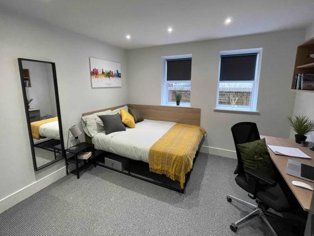 Commercial Point, Nottingham Student Accommodation | Amber