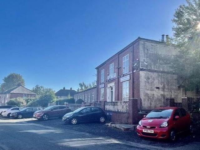 Commercial property for rent in Northfield Street Deane Bolton Lancashire BL3