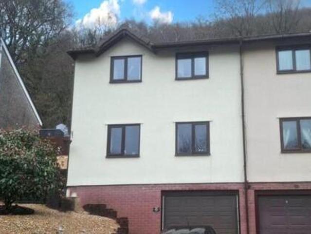 Commercial Road, Abercarn, 3 Bedroom Semi detached