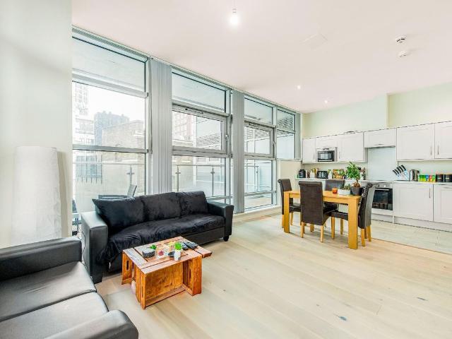 Commercial Road, Aldgate E1, 2 bed flat to rent, £3,500 pcm | PrimeLocation