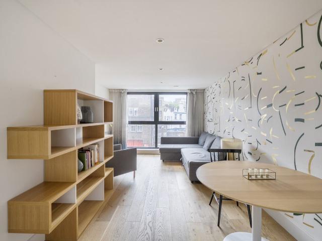 Commercial Road, Aldgate East E1, 1 bed flat to rent, £2,500 pcm | PrimeLocation