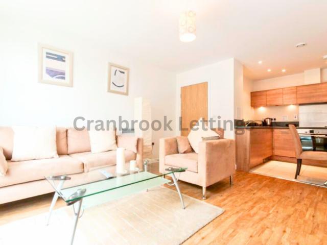 Commercial Road, London, E14 7JR 1 bed flat to rent £2,100 pcm £485 pw
