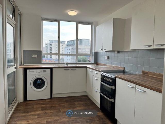 Commercial Road, London E1, 3 bed shared accommodation to rent, £2,250 pcm | PrimeLocation