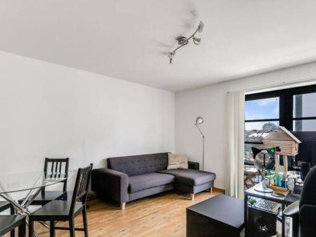 Commercial Road, London, 1 Bedroom Apartment