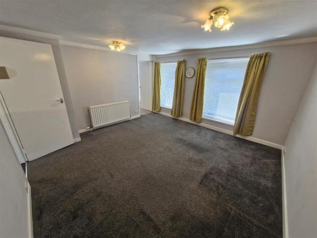 Commercial Road, Machen, Caerphilly CF83, 2 bed property to rent, £750 pcm | PrimeLocation