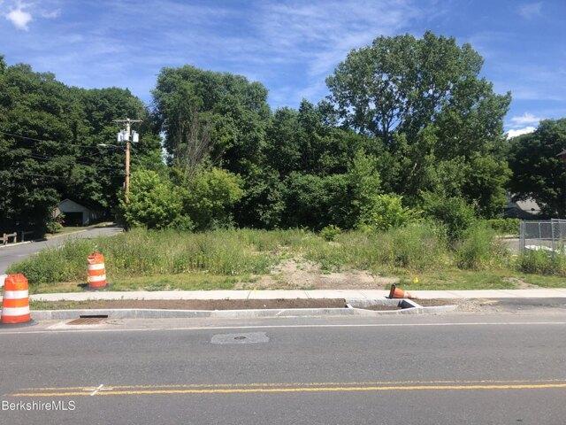 Commercial St, Adams, Plot For Sale